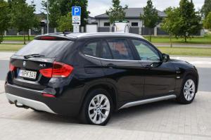 Black BMW X1 2010 in Siauliai, with an engine capacity of 2.00 L and mileage of 315 thousand km for 6200 €, photo 8 on AUTOMOTO.COM.LV