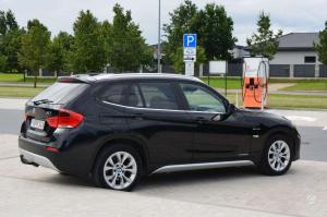 Black BMW X1 2010 in Siauliai, with an engine capacity of 2.00 L and mileage of 315 thousand km for 6200 €, photo 9 on AUTOMOTO.COM.LV