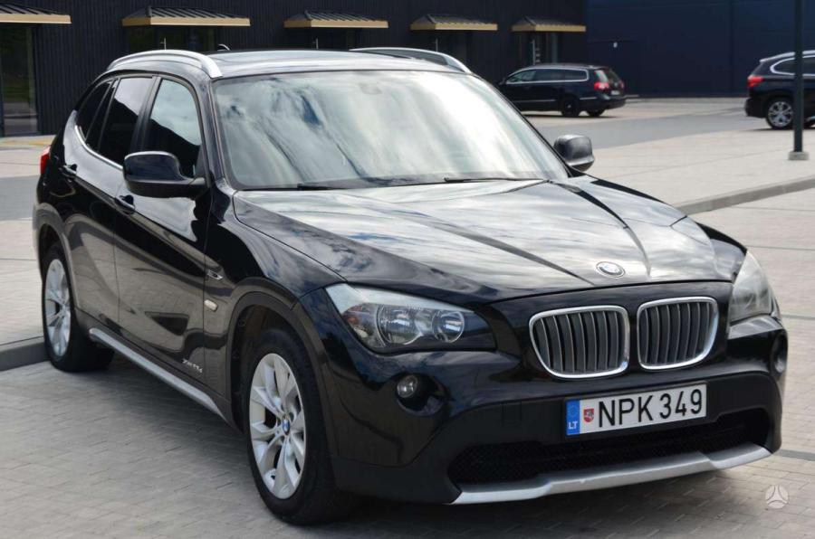 Black BMW X1 2010 in Siauliai, with an engine capacity of 2.00 L and mileage of 315 thousand km for 6200 €, photo 19 on AUTOMOTO.COM.LV
