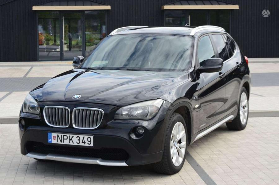 Black BMW X1 2010 in Siauliai, with an engine capacity of 2.00 L and mileage of 315 thousand km for 6200 €, photo 21 on AUTOMOTO.COM.LV