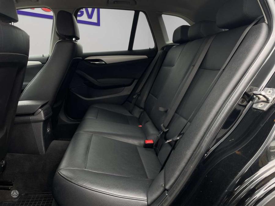 Melns BMW X1 2010 Viļņa, ar dzinēja tilpumu 2.00 L un nobraukumu 300 tūkst. km par 6999 €, foto 12 vietnē AUTOMOTO.COM.LV