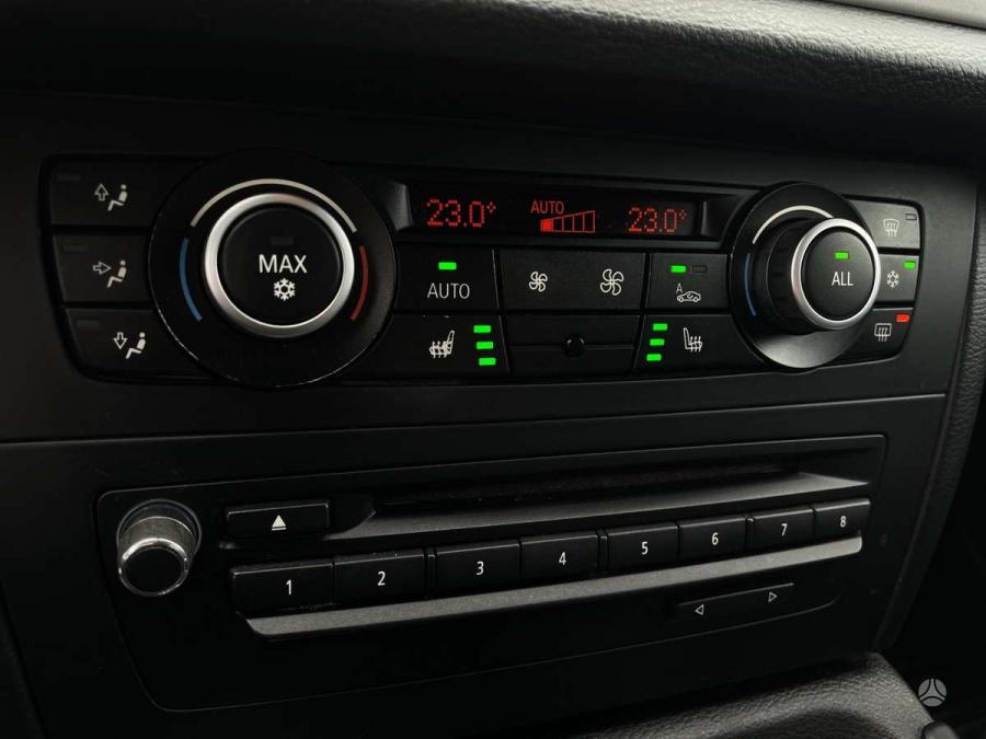 Melns BMW X1 2010 Viļņa, ar dzinēja tilpumu 2.00 L un nobraukumu 300 tūkst. km par 6999 €, foto 17 vietnē AUTOMOTO.COM.LV
