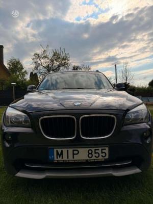 Melns BMW X1 2010 Viļņa, ar dzinēja tilpumu 2.00 L un nobraukumu 345 tūkst. km par 5000 €, foto 4 vietnē AUTOMOTO.COM.LV