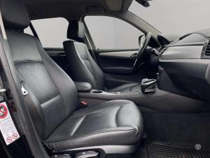 Melns BMW X1 2010 Viļņa, ar dzinēja tilpumu 2.00 L un nobraukumu 300 tūkst. km par 6999 €, foto 9 vietnē AUTOMOTO.COM.LV