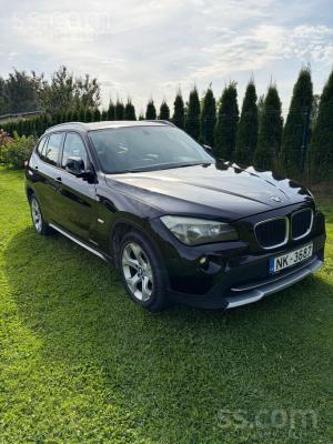 Melns BMW X1 2010 Rīga, ar dzinēja tilpumu 2.00 L un nobraukumu 274 tūkst. km par 6000 €, foto 3 vietnē AUTOMOTO.COM.LV