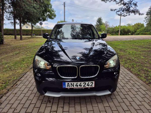 Black BMW X1 2010 in Utena, with an engine capacity of 3.00 L and mileage of 290 thousand km for 3490 €, photo 9 on AUTOMOTO.COM.LV
