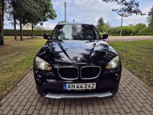 Black BMW X1 2010 in Utena, with an engine capacity of 3.00 L and mileage of 290 thousand km for 3490 €, photo 10 on AUTOMOTO.COM.LV