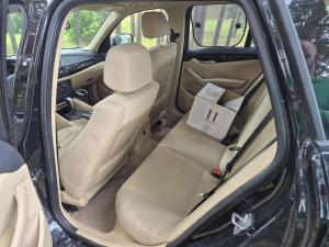 Black BMW X1 2010 in Utena, with an engine capacity of 3.00 L and mileage of 290 thousand km for 3490 €, photo 13 on AUTOMOTO.COM.LV