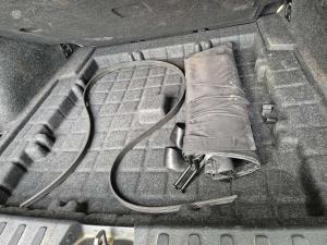 Black BMW X1 2010 in Utena, with an engine capacity of 3.00 L and mileage of 290 thousand km for 3490 €, photo 19 on AUTOMOTO.COM.LV