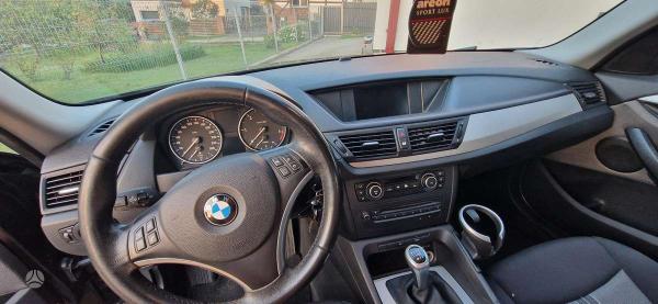 Black BMW X1 2010 in Vilnius, with an engine capacity of 2.00 L and mileage of 340 thousand km for 4200 €, photo 2 on AUTOMOTO.COM.LV