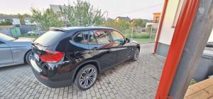Melns BMW X1 2010 Viļņa, ar dzinēja tilpumu 2.00 L un nobraukumu 340 tūkst. km par 4200 €, foto 5 vietnē AUTOMOTO.COM.LV
