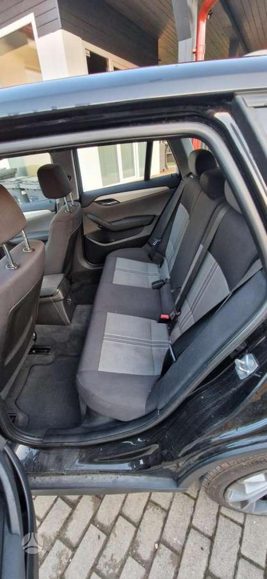 Melns BMW X1 2010 Viļņa, ar dzinēja tilpumu 2.00 L un nobraukumu 340 tūkst. km par 4200 €, foto 6 vietnē AUTOMOTO.COM.LV