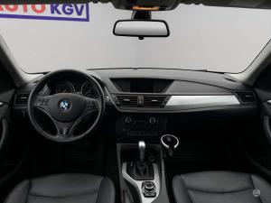 Black BMW X1 2010 in Vilnius, with an engine capacity of 2.00 L and mileage of 300 thousand km for 6999 €, photo 13 on AUTOMOTO.COM.LV