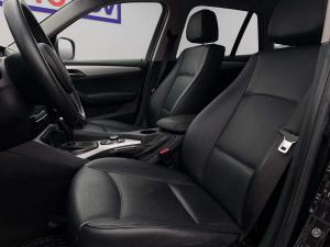 Black BMW X1 2010 in Vilnius, with an engine capacity of 2.00 L and mileage of 300 thousand km for 6999 €, photo 14 on AUTOMOTO.COM.LV