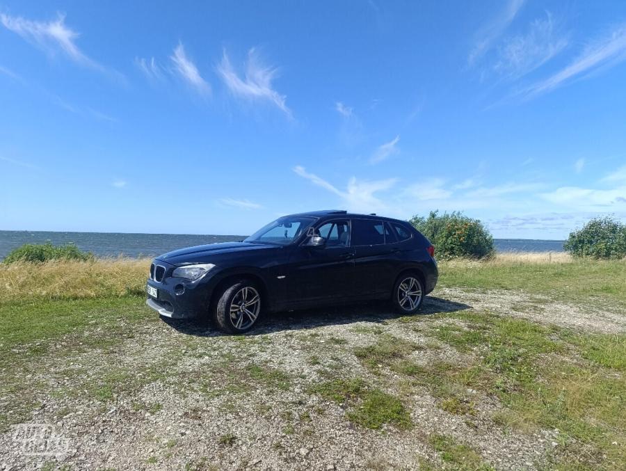 Black BMW X1 2010 in Vilnius, with an engine capacity of 2.00 L and mileage of 230 thousand km for 5300 €, photo 1 on AUTOMOTO.COM.LV
