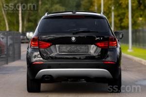 Melns BMW X1 2010 Jelgava, ar dzinēja tilpumu 2.00 L un nobraukumu 0 tūkst. km par 7900 €, foto 6 vietnē AUTOMOTO.COM.LV
