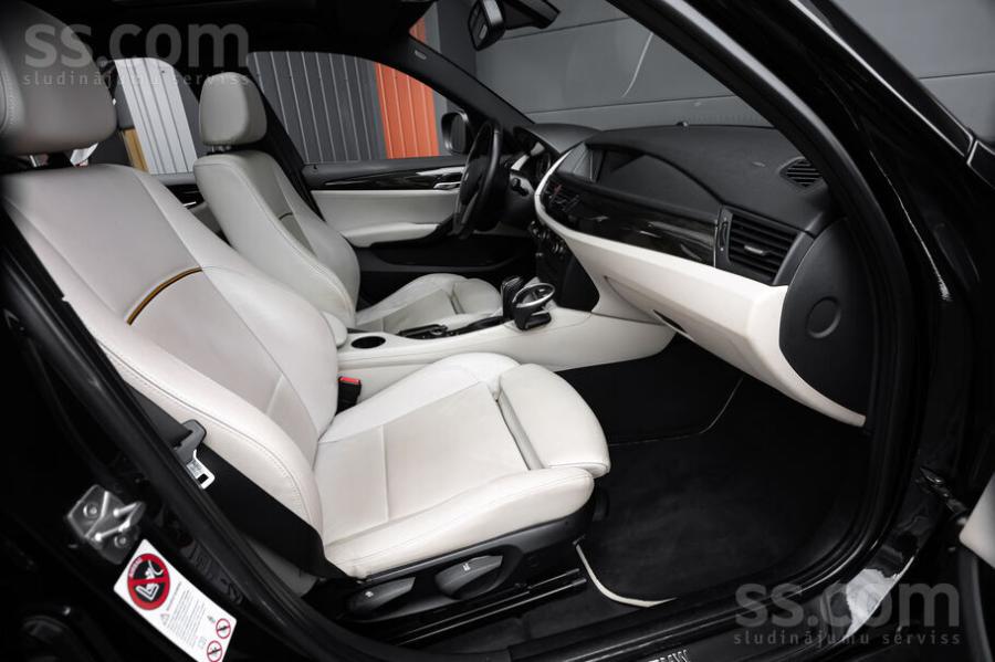 Melns BMW X1 2010 Jelgava, ar dzinēja tilpumu 2.00 L un nobraukumu 0 tūkst. km par 7900 €, foto 8 vietnē AUTOMOTO.COM.LV