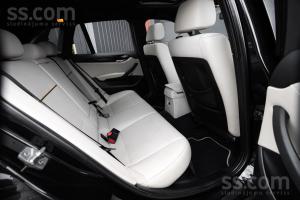Melns BMW X1 2010 Jelgava, ar dzinēja tilpumu 2.00 L un nobraukumu 0 tūkst. km par 7900 €, foto 9 vietnē AUTOMOTO.COM.LV