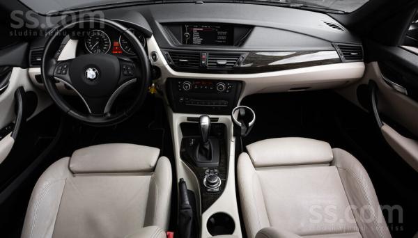 Melns BMW X1 2010 Jelgava, ar dzinēja tilpumu 2.00 L un nobraukumu 0 tūkst. km par 7900 €, foto 11 vietnē AUTOMOTO.COM.LV