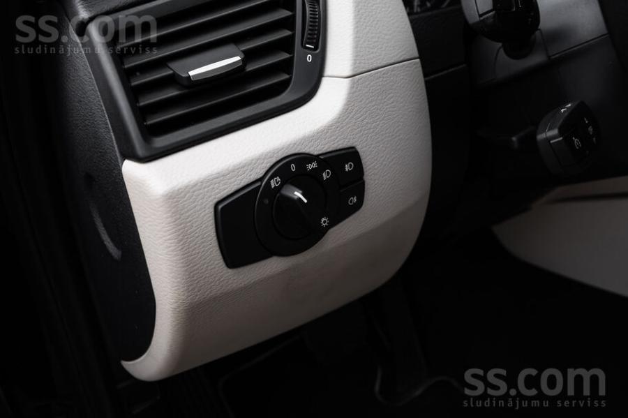 Melns BMW X1 2010 Jelgava, ar dzinēja tilpumu 2.00 L un nobraukumu 0 tūkst. km par 7900 €, foto 16 vietnē AUTOMOTO.COM.LV