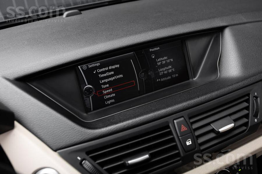 Melns BMW X1 2010 Jelgava, ar dzinēja tilpumu 2.00 L un nobraukumu 0 tūkst. km par 7900 €, foto 23 vietnē AUTOMOTO.COM.LV