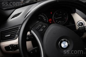 Melns BMW X1 2010 Jelgava, ar dzinēja tilpumu 2.00 L un nobraukumu 0 tūkst. km par 7900 €, foto 27 vietnē AUTOMOTO.COM.LV