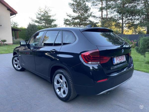 Melns BMW X1 2010 Druskininkai, ar dzinēja tilpumu 2.00 L un nobraukumu 255 tūkst. km par 5990 €, foto 5 vietnē AUTOMOTO.COM.LV