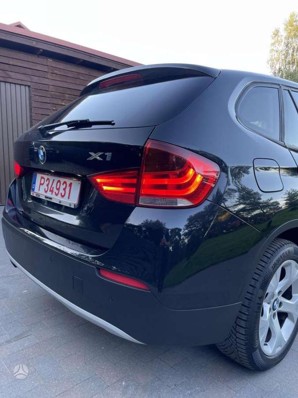 Melns BMW X1 2010 Druskininkai, ar dzinēja tilpumu 2.00 L un nobraukumu 255 tūkst. km par 5990 €, foto 9 vietnē AUTOMOTO.COM.LV