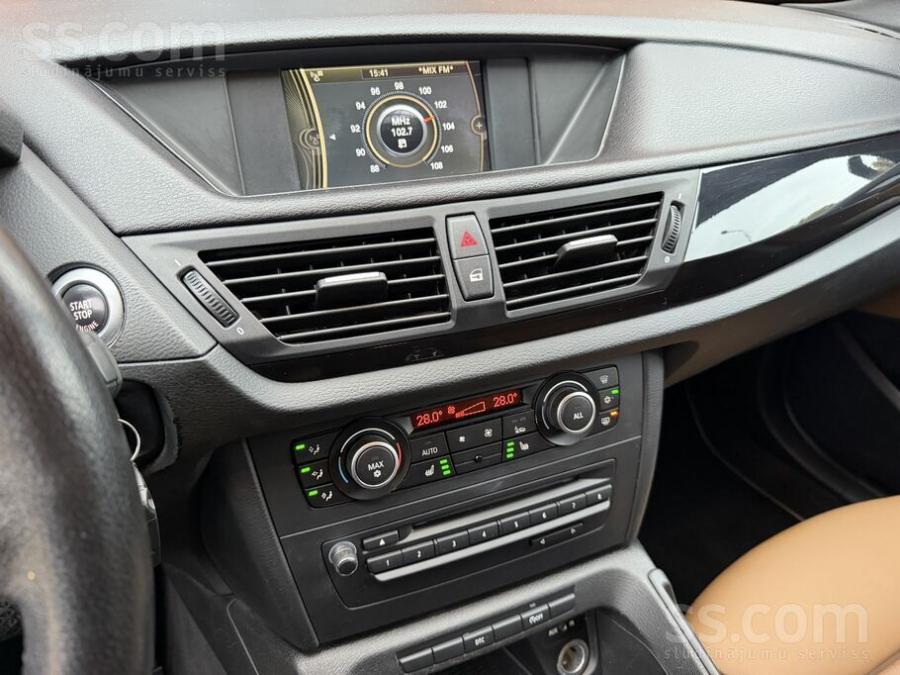 Черный БМВ Х1 2010 в Рига, объемом двигателя 2.00 л и пробегом 220 тыс. км за 6750 €, фото 25 на AUTOMOTO.COM.LV