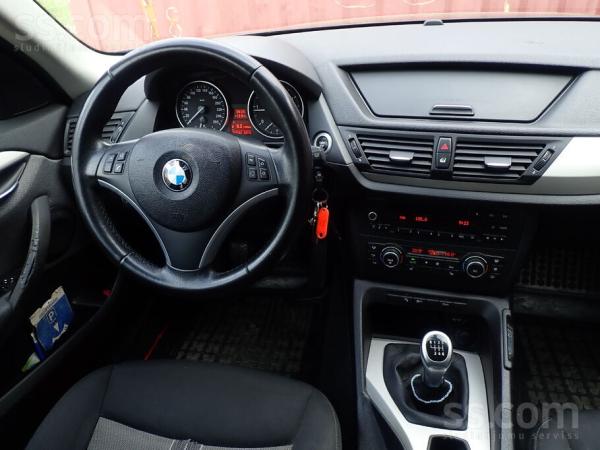 Black BMW X1 2011 in Liepaja, with an engine capacity of 2.00 L and mileage of 269 thousand km for 6950 €, photo 7 on AUTOMOTO.COM.LV