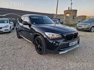 Black BMW X1 2011 in Liepaja, with an engine capacity of 2.00 L and mileage of 284 thousand km for 16000 €, photo 3 on AUTOMOTO.COM.LV