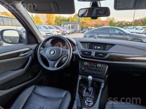 Black BMW X1 2011 in Liepaja, with an engine capacity of 2.00 L and mileage of 284 thousand km for 16000 €, photo 9 on AUTOMOTO.COM.LV