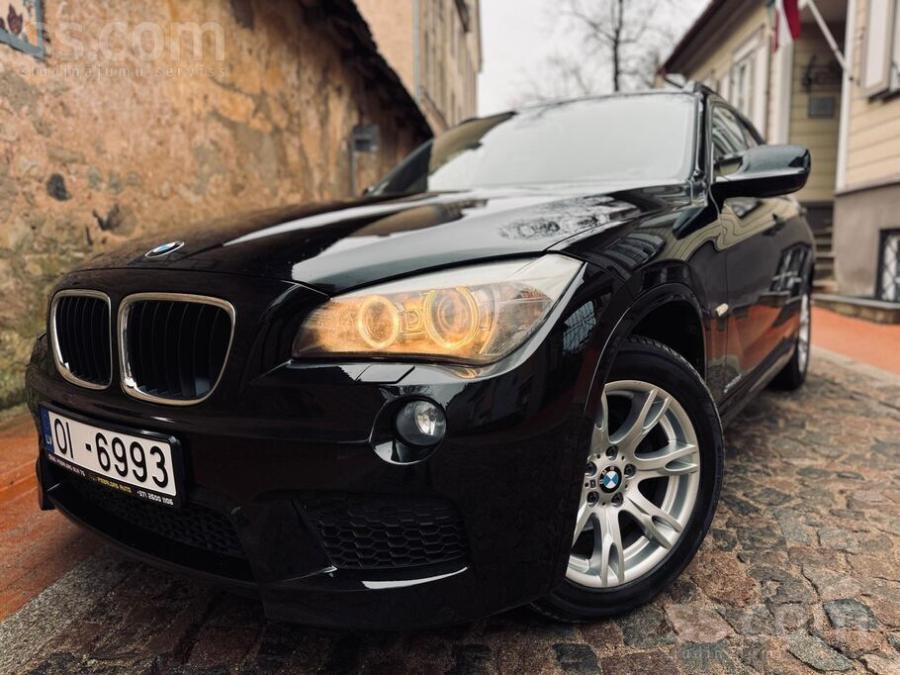 Melns BMW X1 2011 Cēsis, ar dzinēja tilpumu 2.00 L un nobraukumu 0 tūkst. km par 7990 €, foto 3 vietnē AUTOMOTO.COM.LV