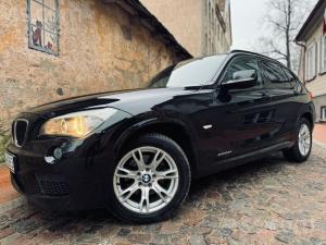 Melns BMW X1 2011 Cēsis, ar dzinēja tilpumu 2.00 L un nobraukumu 0 tūkst. km par 7990 €, foto 4 vietnē AUTOMOTO.COM.LV