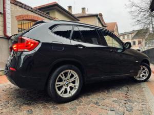 Melns BMW X1 2011 Cēsis, ar dzinēja tilpumu 2.00 L un nobraukumu 0 tūkst. km par 7990 €, foto 6 vietnē AUTOMOTO.COM.LV