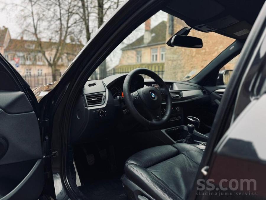 Melns BMW X1 2011 Cēsis, ar dzinēja tilpumu 2.00 L un nobraukumu 0 tūkst. km par 7990 €, foto 25 vietnē AUTOMOTO.COM.LV