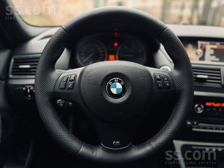 Melns BMW X1 2011 Cēsis, ar dzinēja tilpumu 2.00 L un nobraukumu 0 tūkst. km par 7990 €, foto 26 vietnē AUTOMOTO.COM.LV