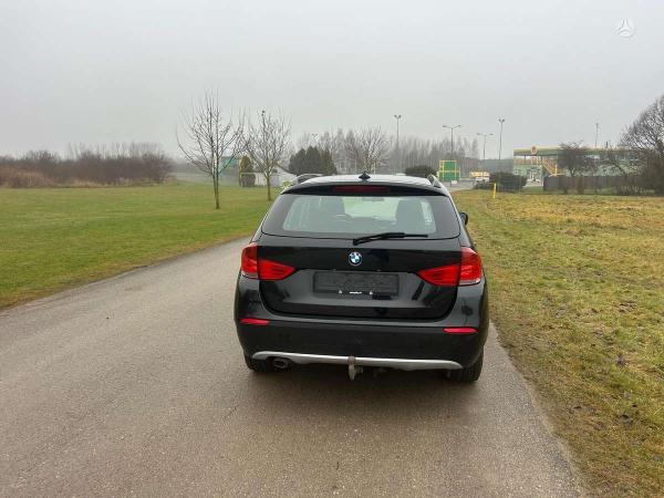 Melns BMW X1 2011 Šauļi, ar dzinēja tilpumu 2.00 L un nobraukumu 274 tūkst. km par 6200 €, foto 3 vietnē AUTOMOTO.COM.LV