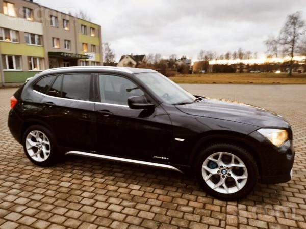 Melns BMW X1 2011 Jelgava, ar dzinēja tilpumu 2.00 L un nobraukumu 292 tūkst. km par 6700 €, foto 8 vietnē AUTOMOTO.COM.LV