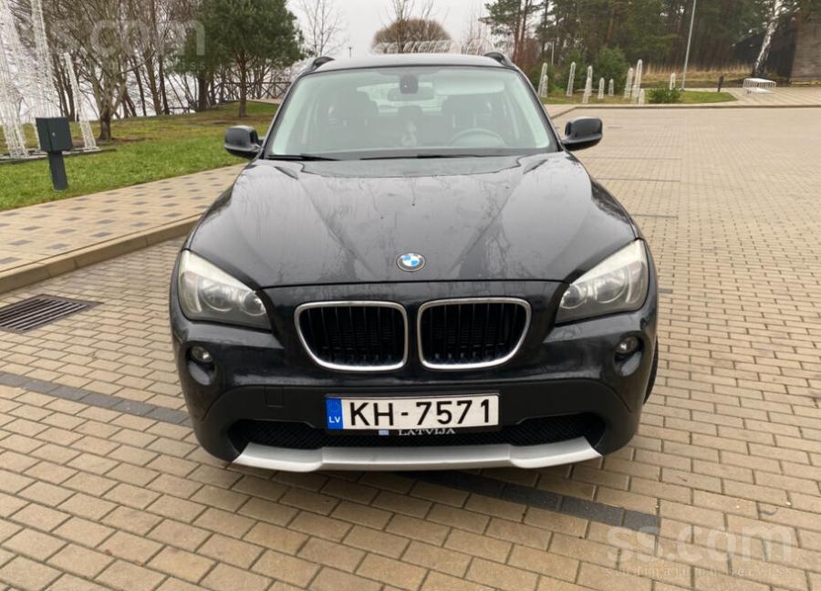 Melns BMW X1 2011 Rīga, ar dzinēja tilpumu 2.00 L un nobraukumu 270 tūkst. km par 6150 €, foto 5 vietnē AUTOMOTO.COM.LV