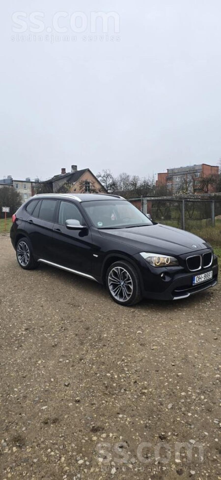 Black BMW X1 2011 in Madona, with an engine capacity of 2.00 L and mileage of 252 thousand km for 8000 €, photo 6 on AUTOMOTO.COM.LV