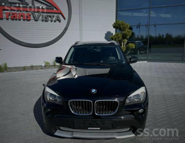 Black BMW X1 2011 in Telschi, with an engine capacity of 2.00 L and mileage of 231 thousand km for 6299 €, photo 2 on AUTOMOTO.COM.LV