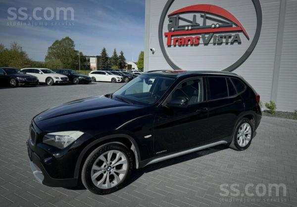 Black BMW X1 2011 in Telschi, with an engine capacity of 2.00 L and mileage of 231 thousand km for 6299 €, photo 3 on AUTOMOTO.COM.LV