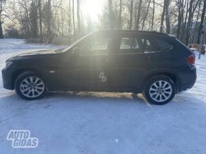 Black BMW X1 2011 in Prienai, with an engine capacity of 2.00 L and mileage of 296 thousand km for 5500 €, photo 2 on AUTOMOTO.COM.LV