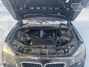 Black BMW X1 2011 in Prienai, with an engine capacity of 2.00 L and mileage of 296 thousand km for 5500 €, photo 14 on AUTOMOTO.COM.LV