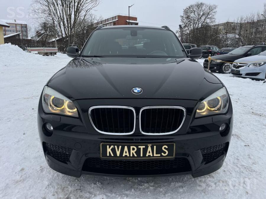 Black BMW X1 2011 in Gulbene, with an engine capacity of 2.00 L and mileage of 0 thousand km for 9990 €, photo 3 on AUTOMOTO.COM.LV