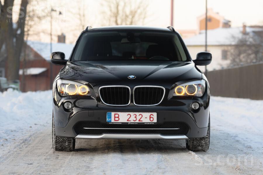 Melns BMW X1 2011 Jelgava, ar dzinēja tilpumu 2.00 L un nobraukumu 223 tūkst. km par 7990 €, foto 1 vietnē AUTOMOTO.COM.LV