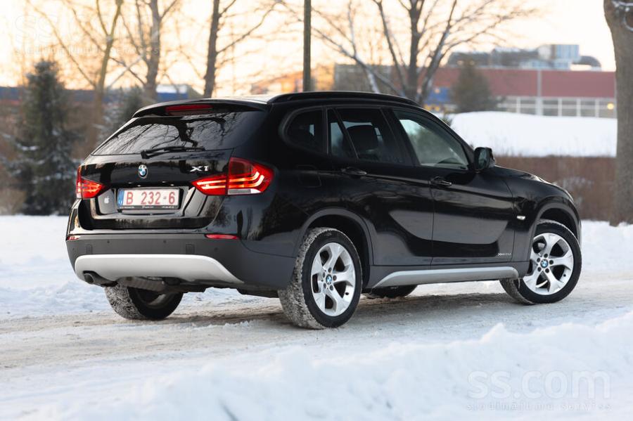 Melns BMW X1 2011 Jelgava, ar dzinēja tilpumu 2.00 L un nobraukumu 223 tūkst. km par 7990 €, foto 7 vietnē AUTOMOTO.COM.LV