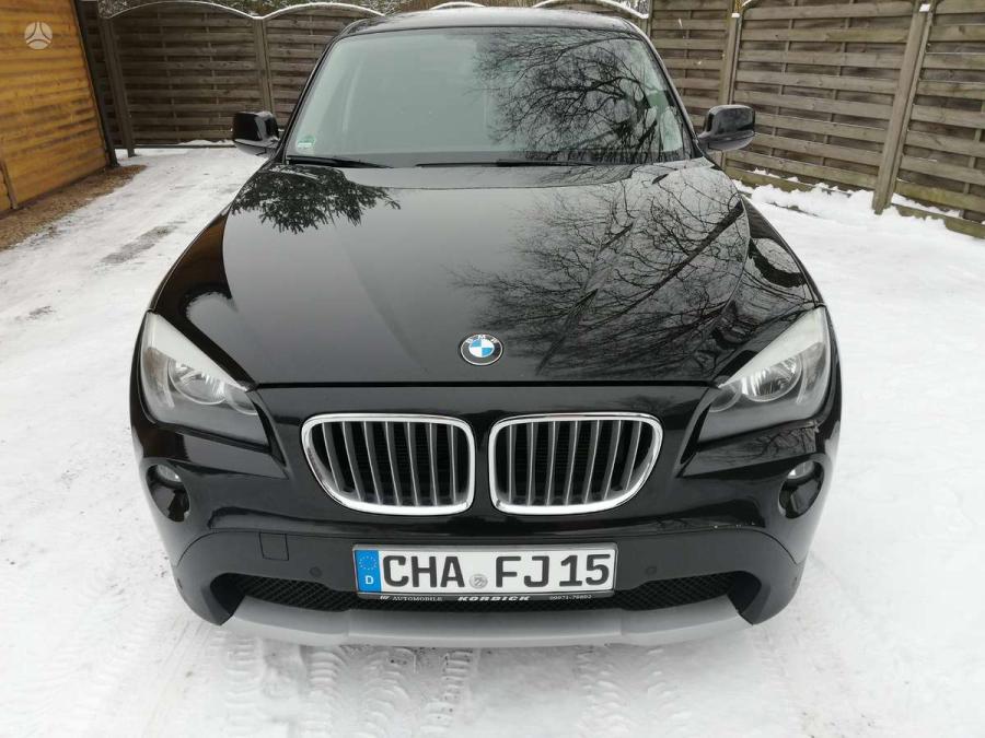 Black BMW X1 2011 in Utena, with an engine capacity of 2.00 L and mileage of 181 thousand km for 5700 €, photo 1 on AUTOMOTO.COM.LV
