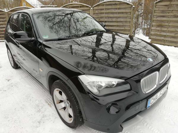 Melns BMW X1 2011 Utena, ar dzinēja tilpumu 2.00 L un nobraukumu 181 tūkst. km par 5700 €, foto 2 vietnē AUTOMOTO.COM.LV